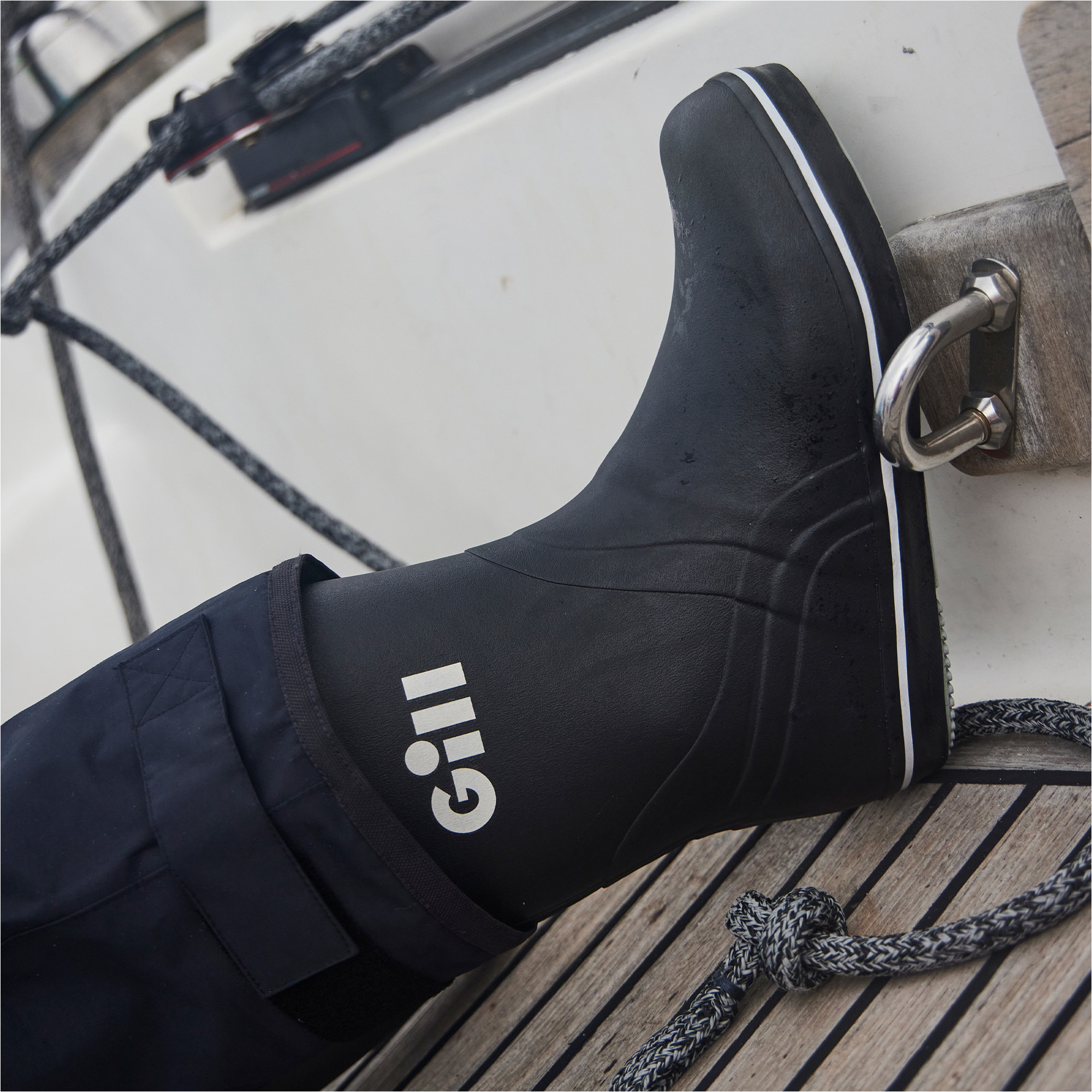2025 Gill Short Cruising Sailing Boots 917 - Black - Sailing ...