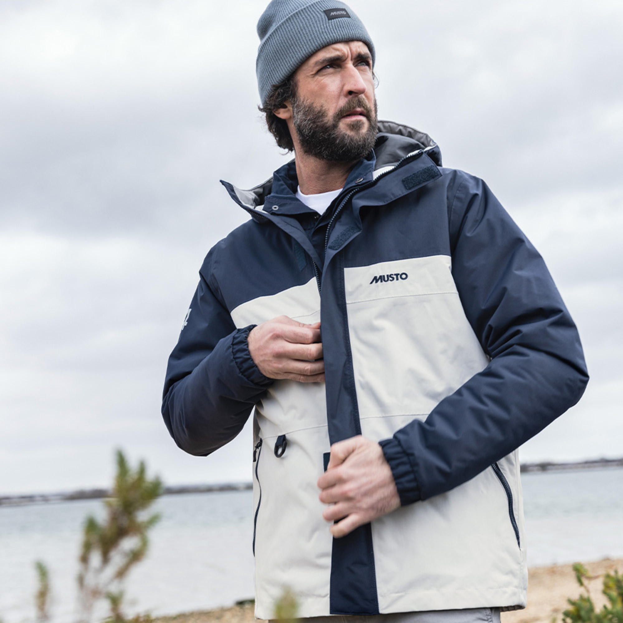 2023 Musto Mens 64 Primaloft Sailing Jacket 82374 - Navy / Platinum ...