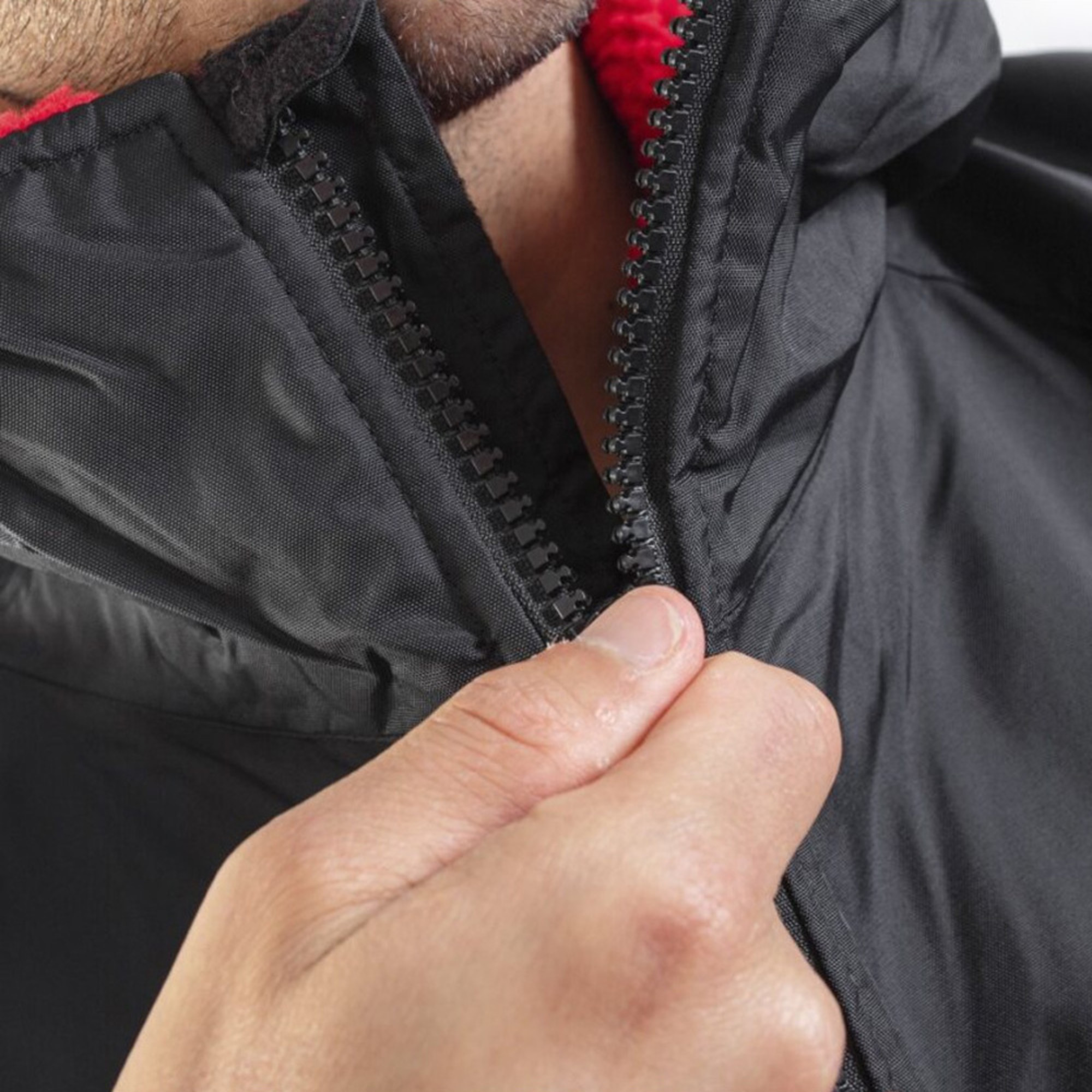 Gul Junior Evorobe Changing Robe AC0128-B6 - Black / Red - Accessories ...