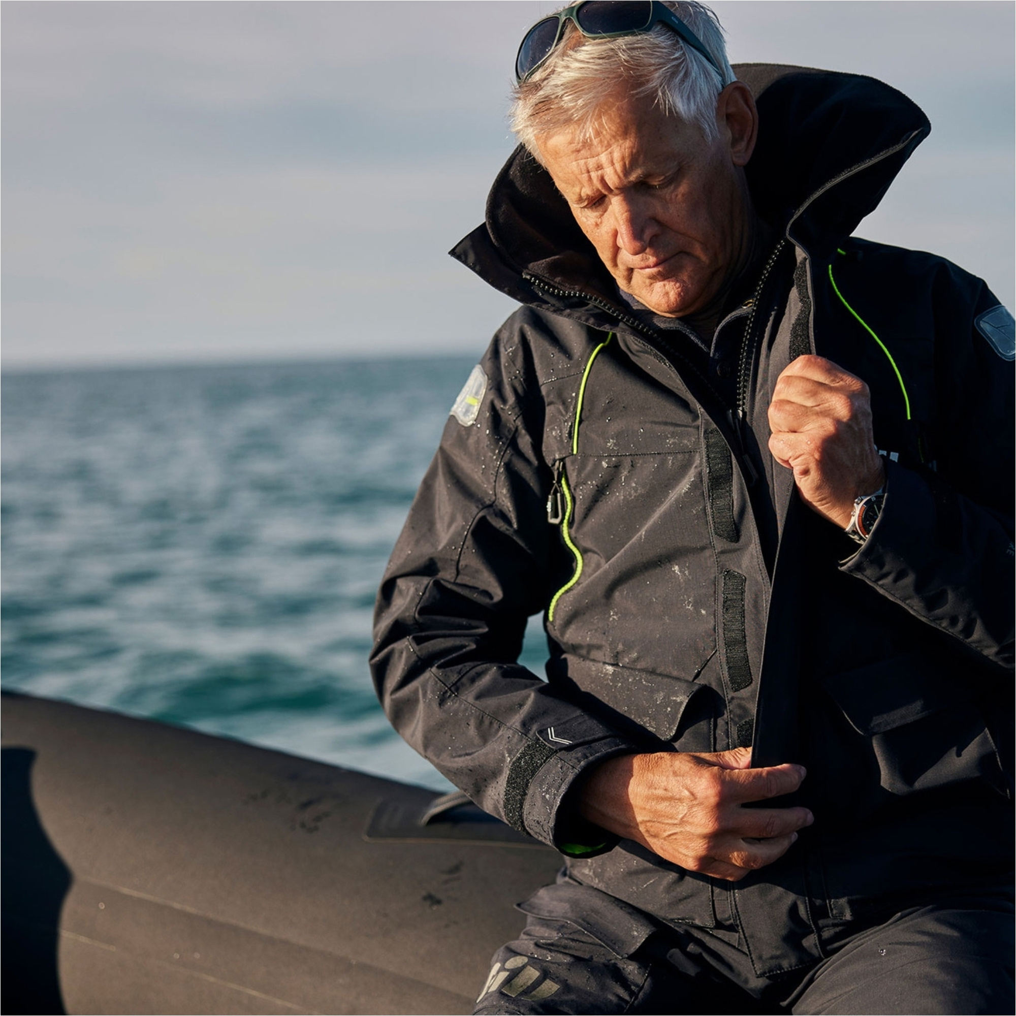 2025 Gill Mens OS2 Offshore Jacket OS26J - Black - Sailing - Sailing ...